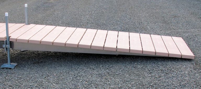 6′ or 10′ Ramp - V-Dock - R&D Manufacturing Inc